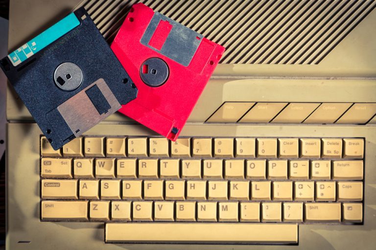 18 Everyday Things From Past Generations Now Antiques – Decluttering Mom