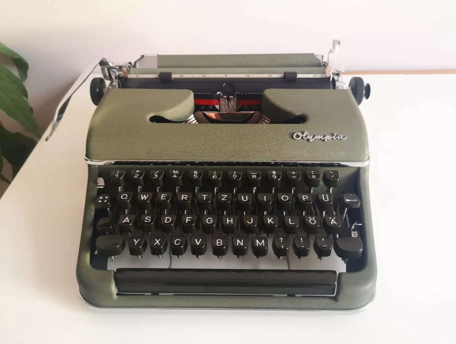 Vintage typewriters are hot again—and what yours could be worth ...