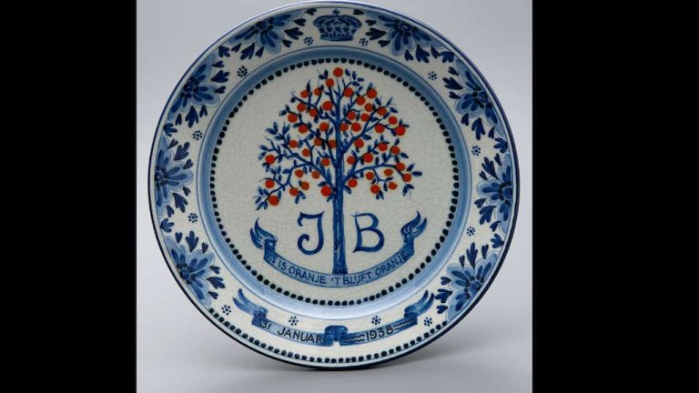 10 Ways to Identify Valuable Pottery Easily and Confidently ...