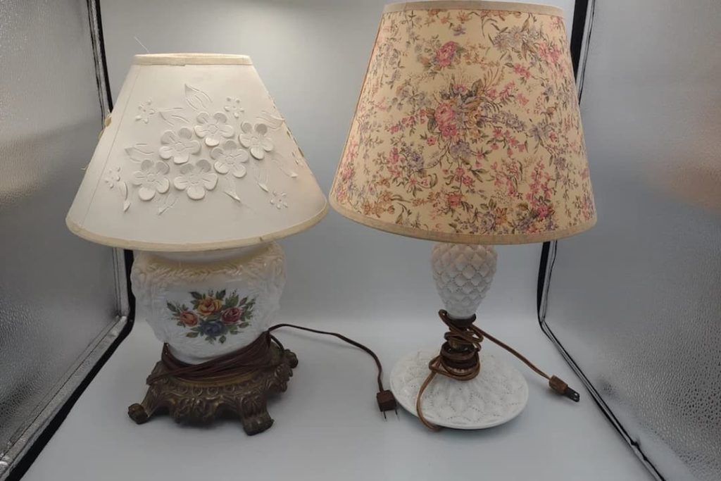 13 Antique Lamps That Could Light Up Your Wallet – Decluttering Mom