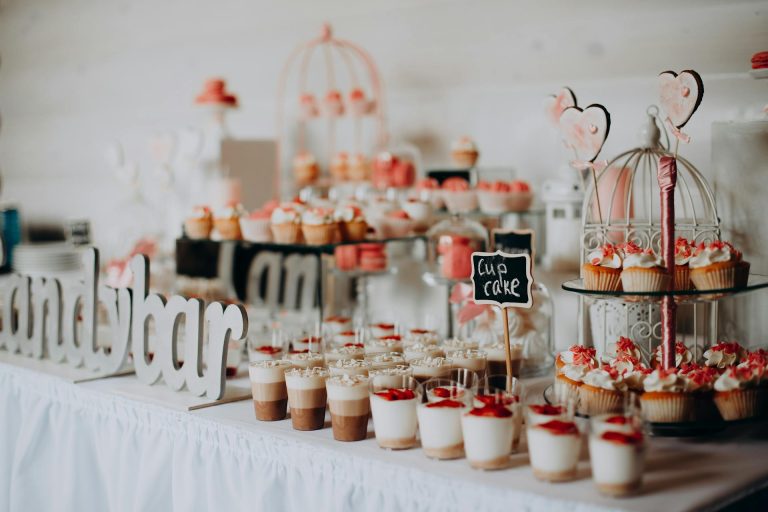 10 Old-School Party Ideas That Are Fun Again – Decluttering Mom