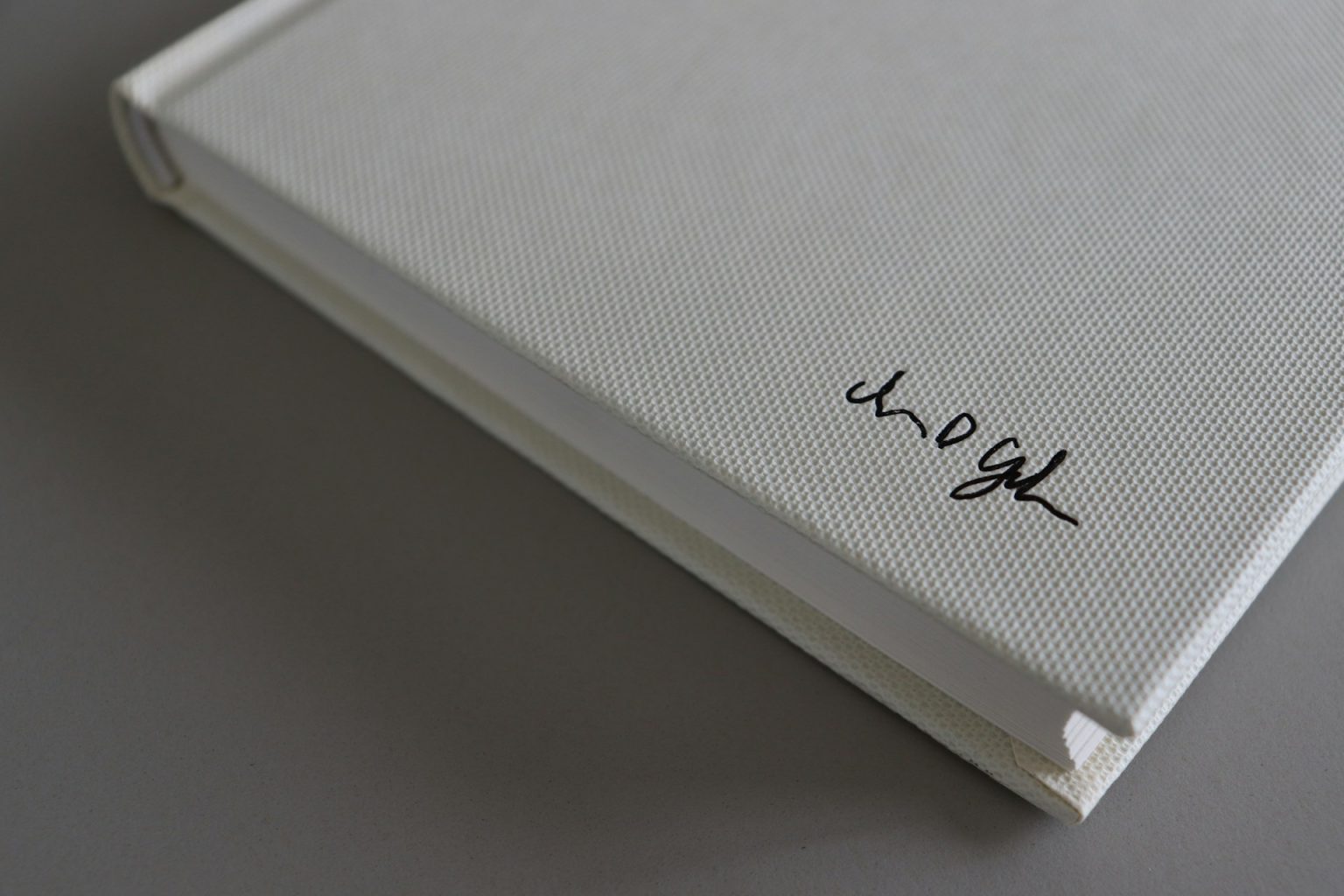 14 Signs Your Old Book Might Be Worth Something – Decluttering Mom