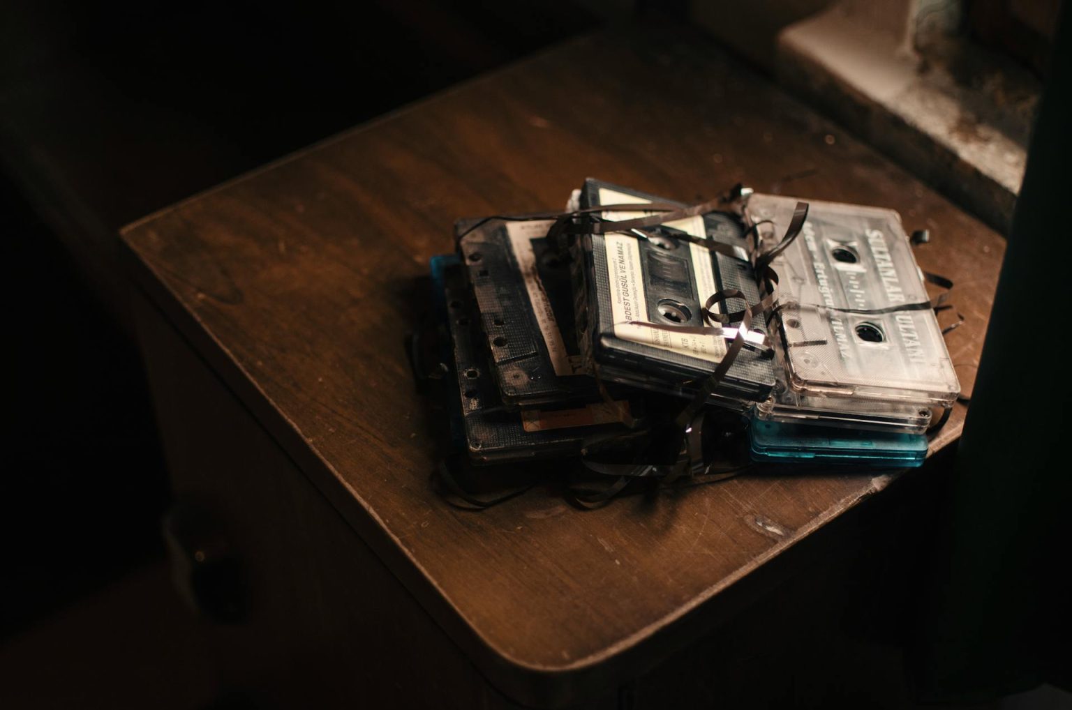 18 Everyday Things From Past Generations Now Antiques – Decluttering Mom