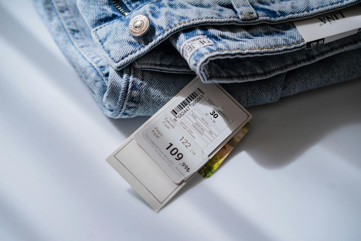 15 Garage Sale Pricing Tricks for Max Profit – Decluttering Mom