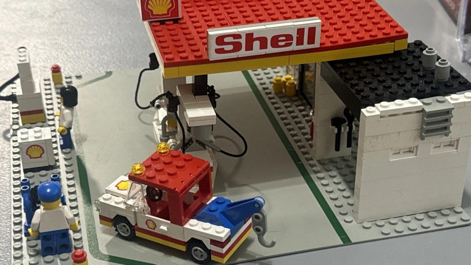 12 Original ’80s LEGO Sets That Could Be Worth a Lot – Decluttering Mom