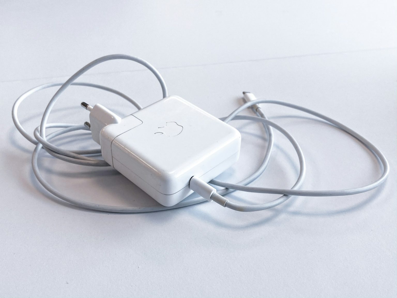 9 Things You Should Never Leave Plugged In – Decluttering Mom
