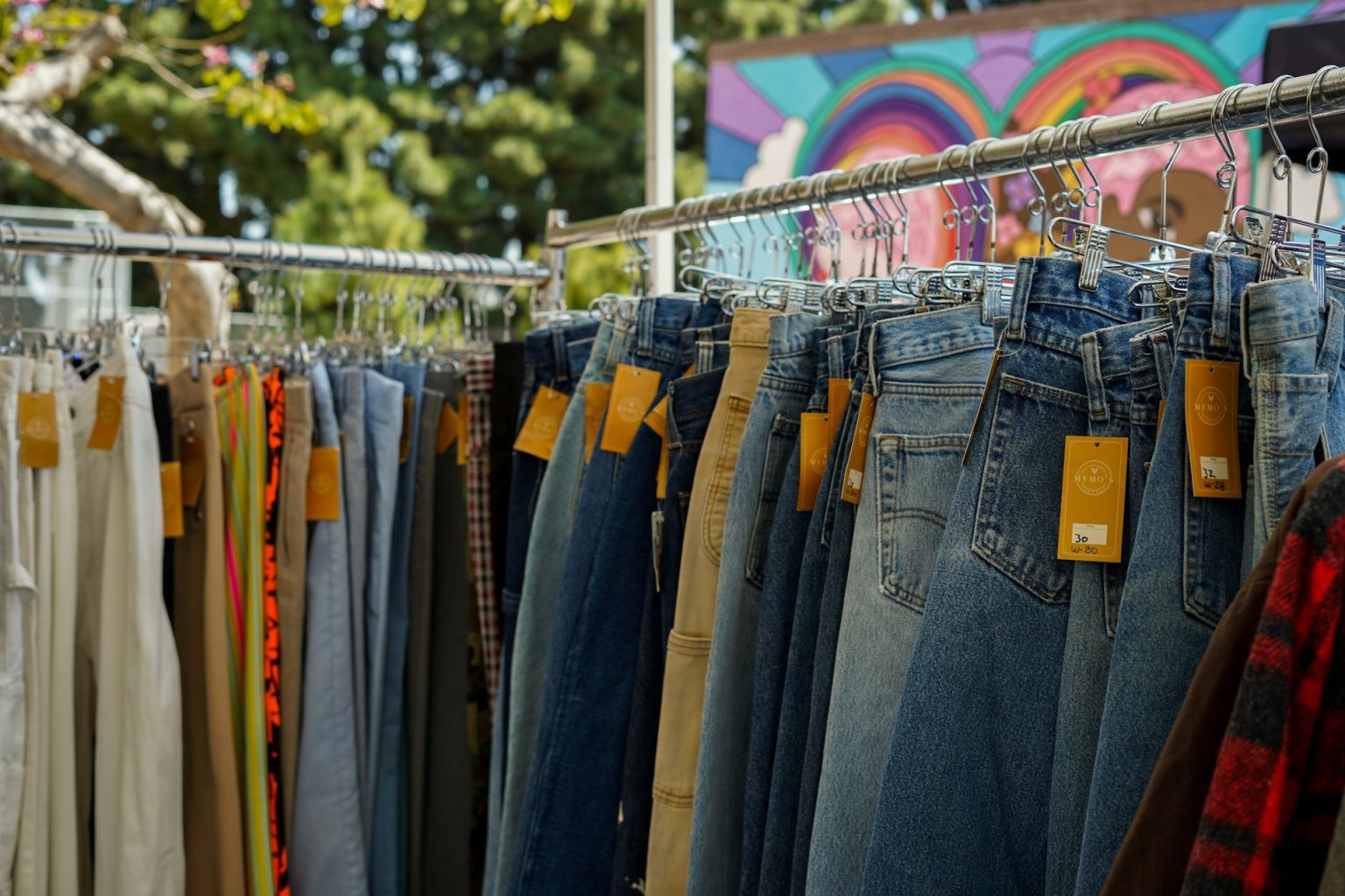 15 Garage Sale Pricing Tricks for Max Profit – Decluttering Mom
