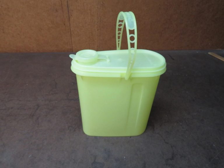 15 Vintage Tupperware Pieces Worth More Than You Think – Decluttering Mom