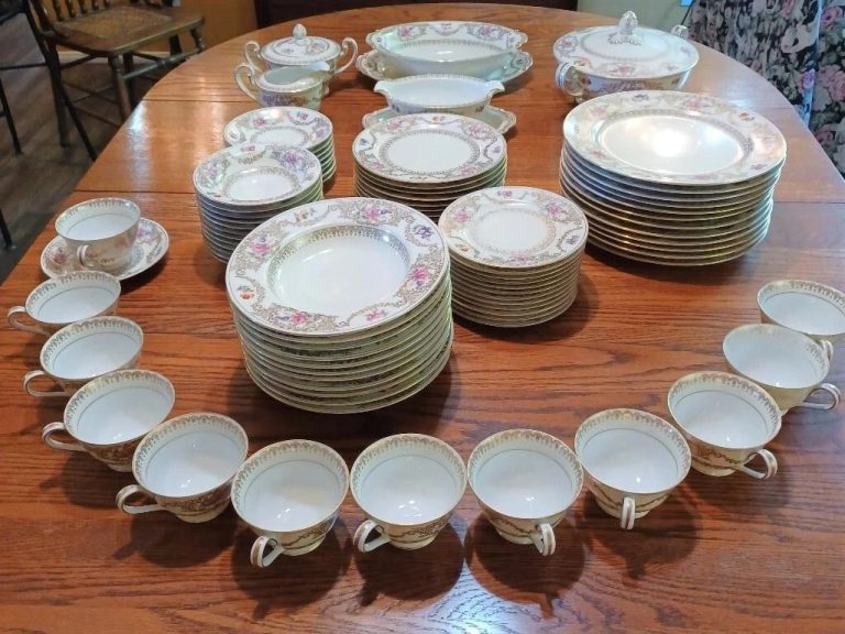10 china patterns people actually still buy – Decluttering Mom