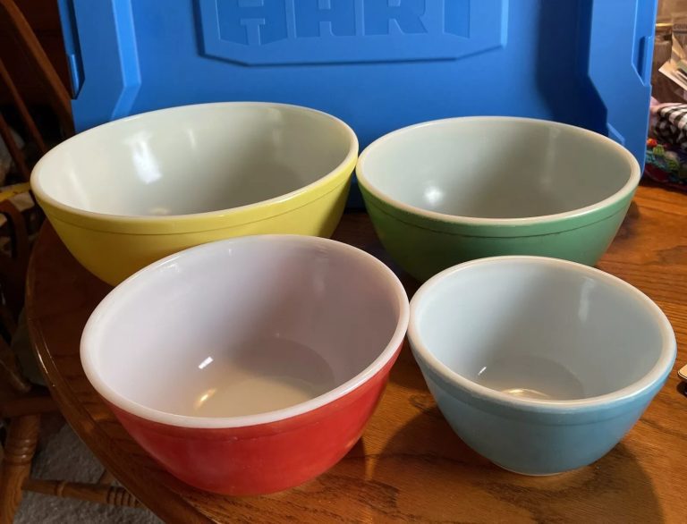 11 old pyrex patterns that are worth collecting – Decluttering Mom