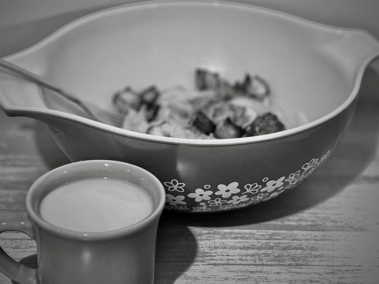 7 Pieces of Vintage Pyrex That Are Worth Thousands – Decluttering Mom