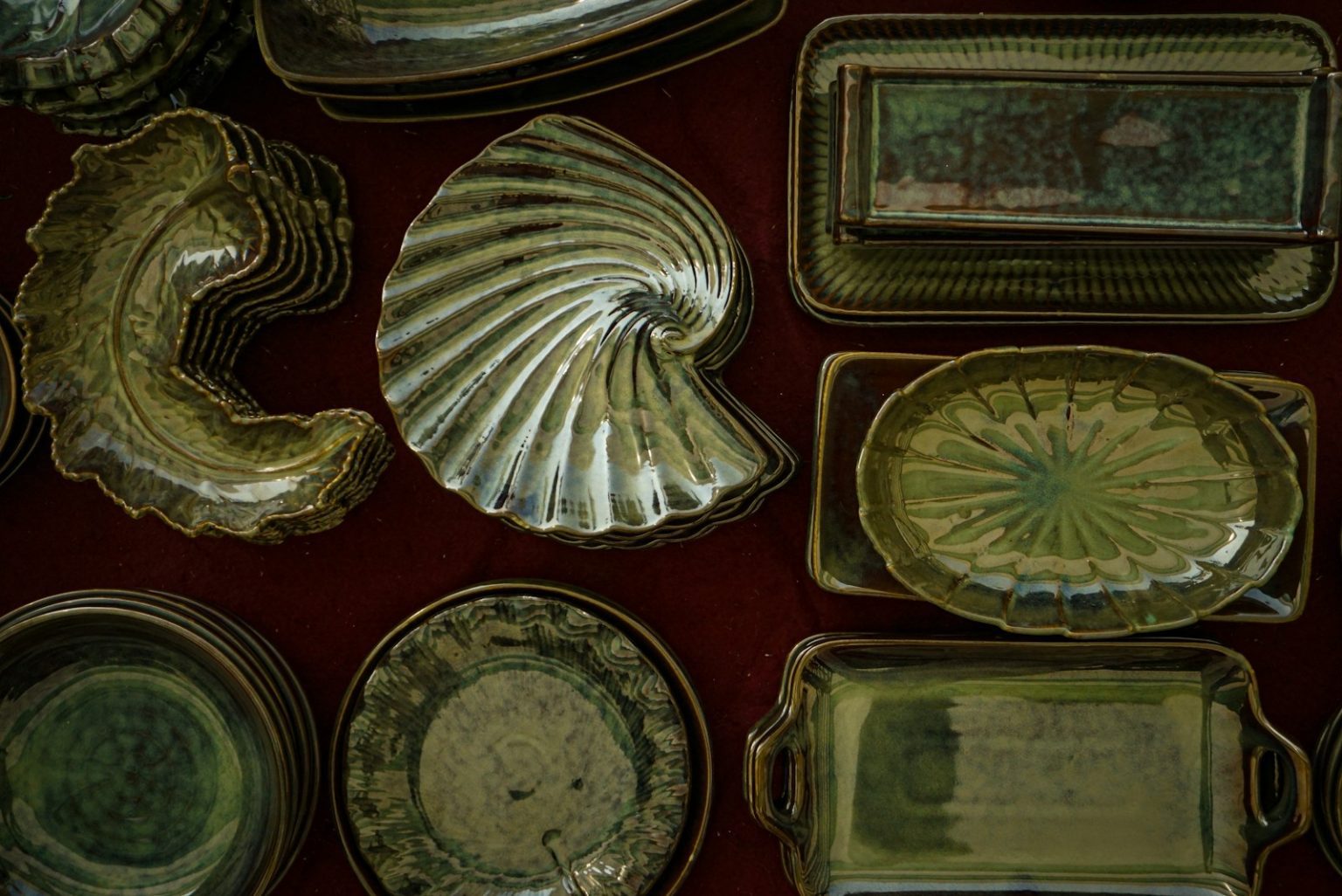 7 Vintage Serving Platters That Are Hot With Collectors – Decluttering Mom