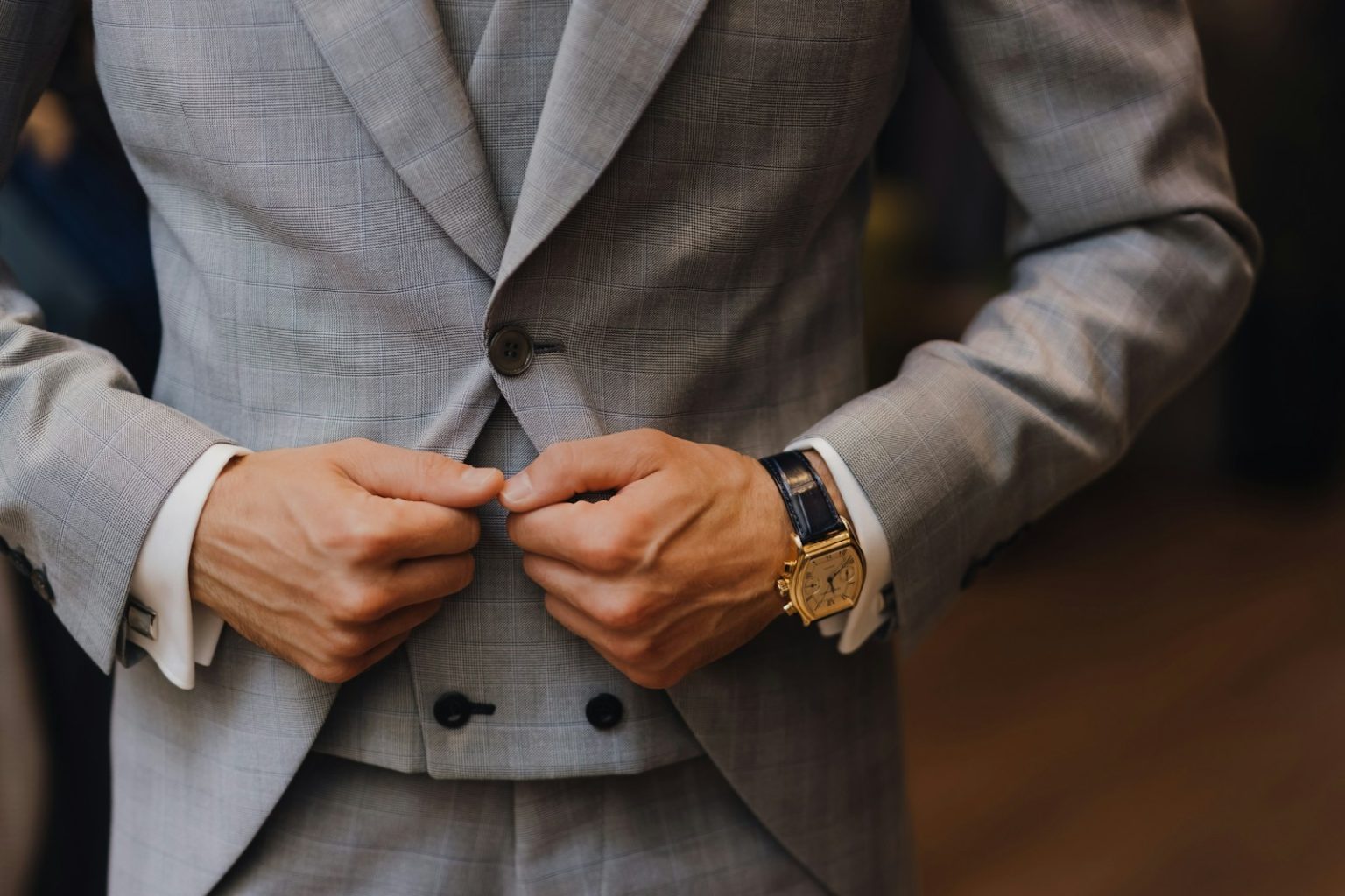 7 Outdated Etiquette Rules That Make No Sense Anymore – Decluttering Mom