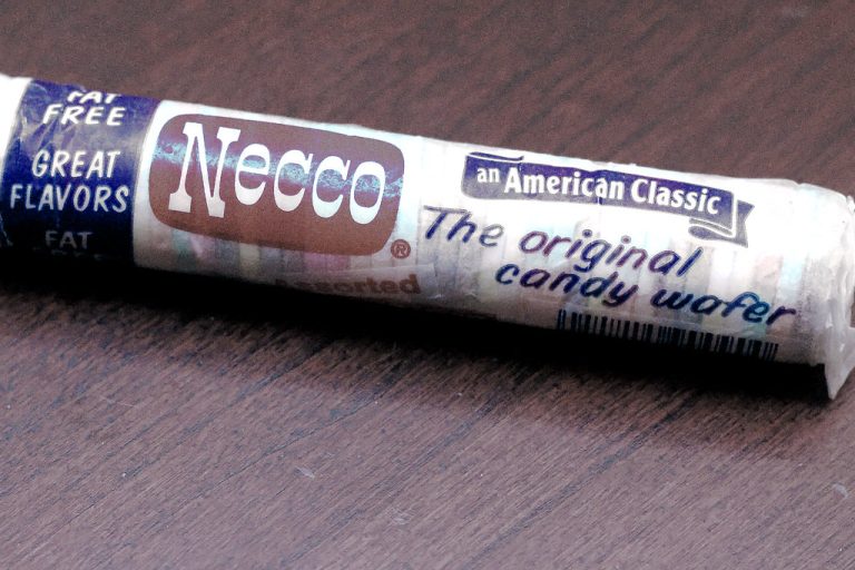 6 Old-School Candies Boomers Remember – Decluttering Mom