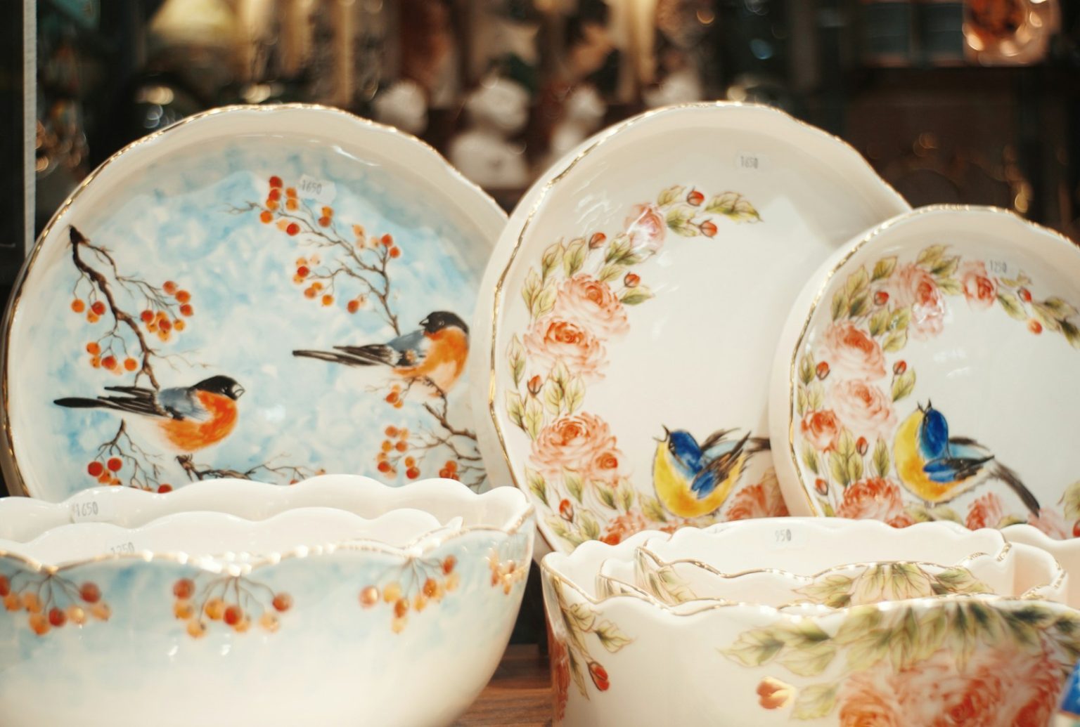 7 Old Home Items That Quietly Sell Fast Online – Decluttering Mom