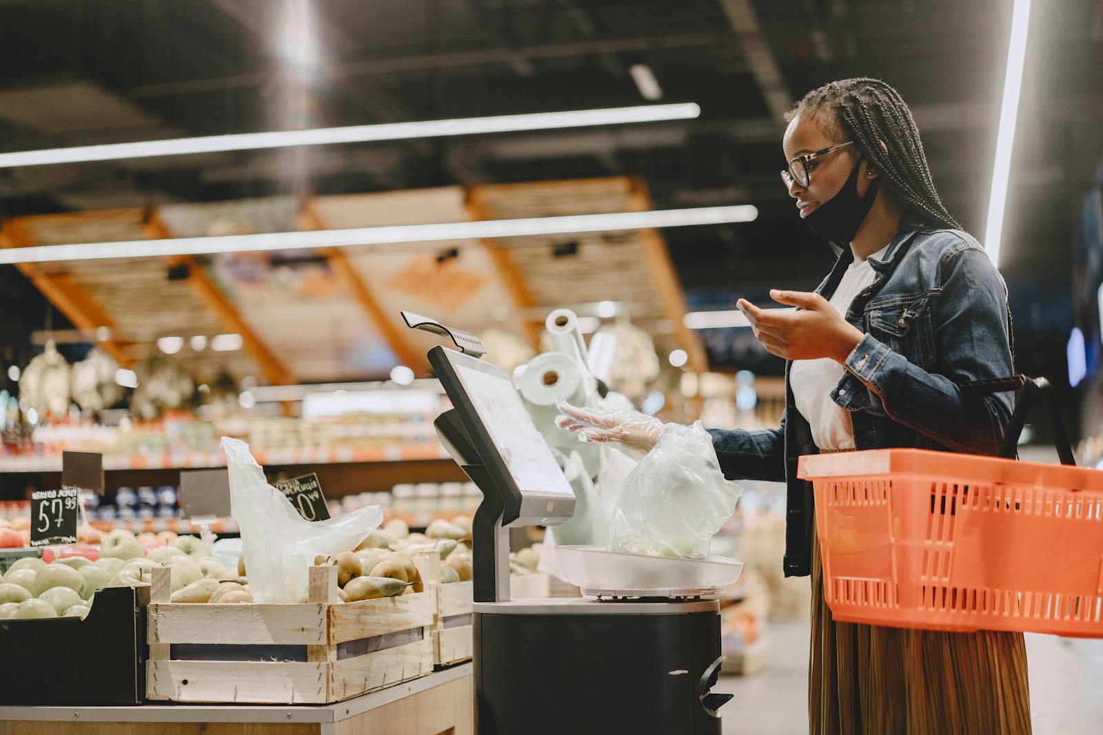 Stores Are Quietly Changing These 5 Things in 2026 — And Customers Are ...