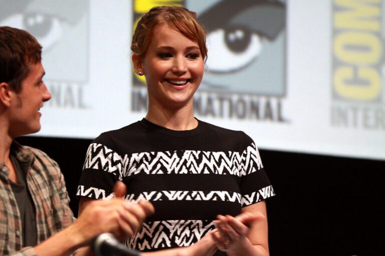 Fans Rally Around Jennifer Lawrence After Backlash Over Rehoming Dog ...